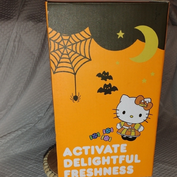 Hello Kitty | Accents | Hello Kitty Viral Halloween Ceramic Reed ...